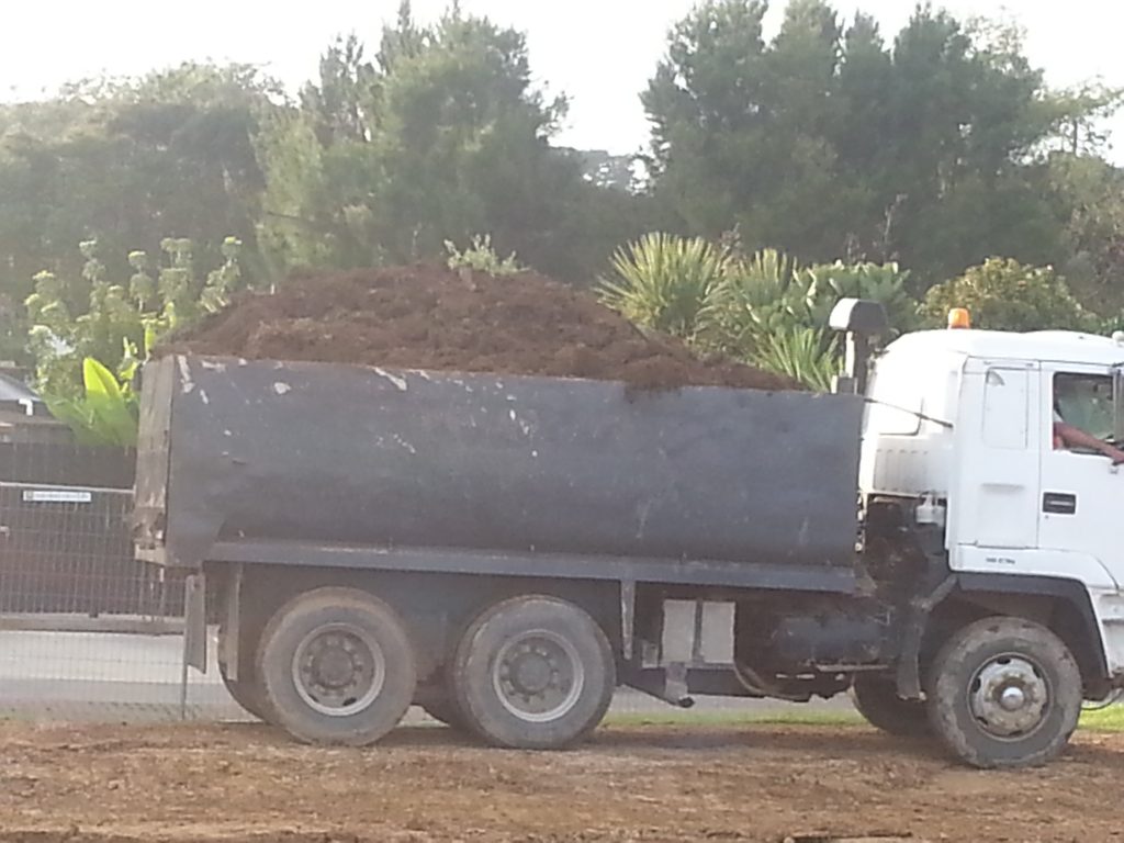 Earthtec_Earthmoving_Truck